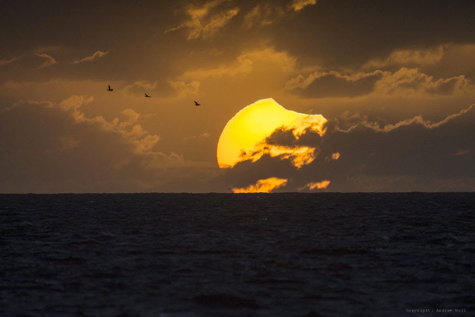 O Universo além da Terra | The Universe Beyond Earth: Sol poente ...