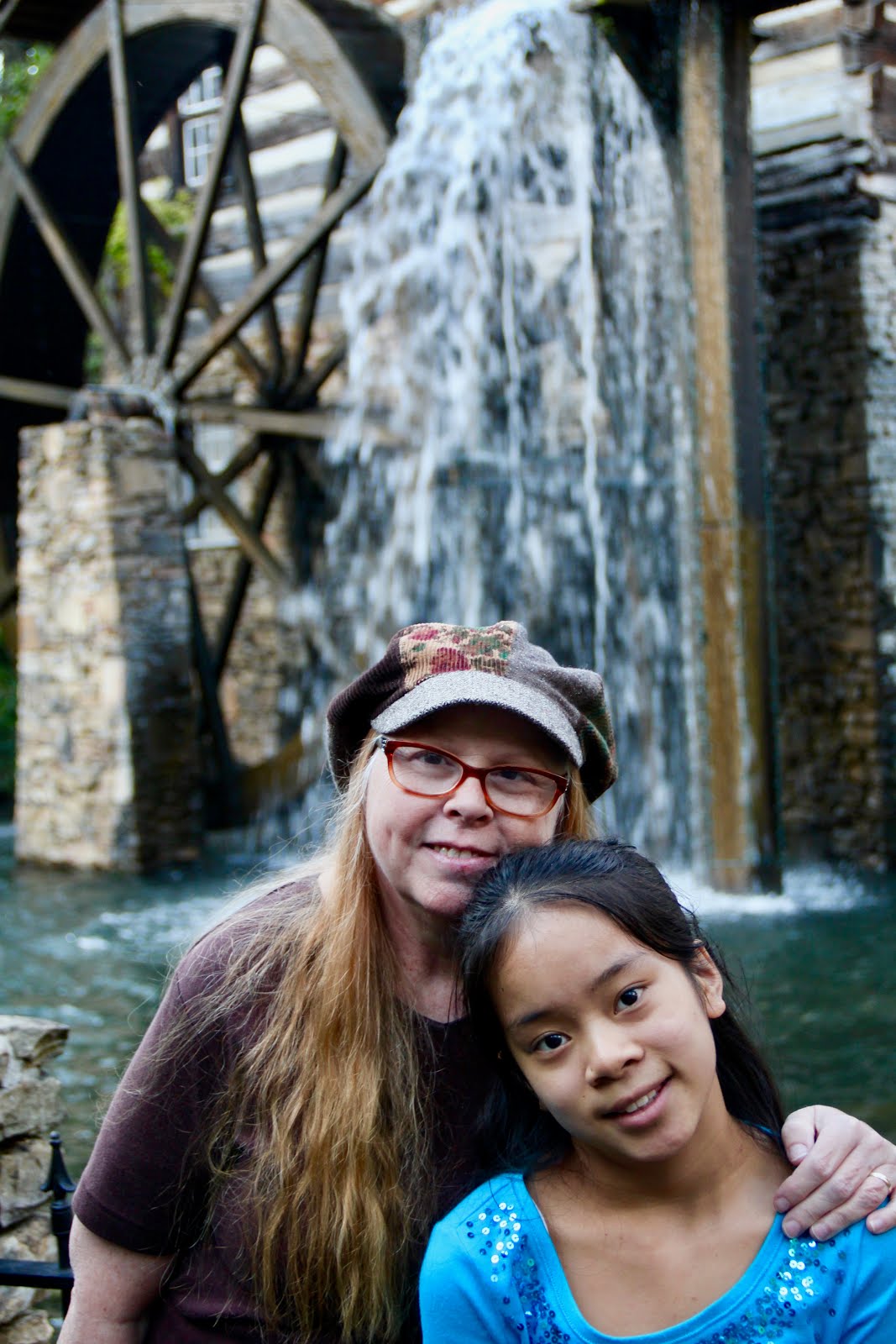 Tea with Mrs. Nesbitt: Dollywood