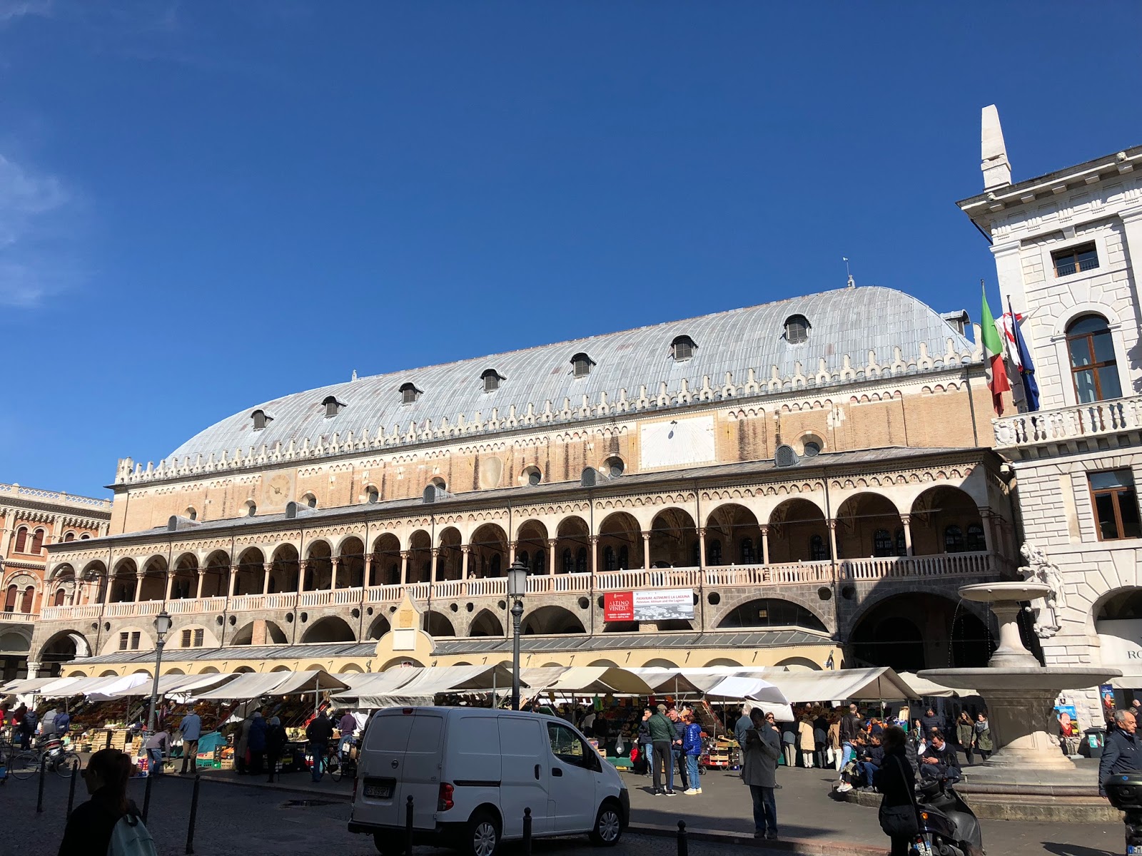 Padova (Italia): Centro histórico y Museos Eremitani