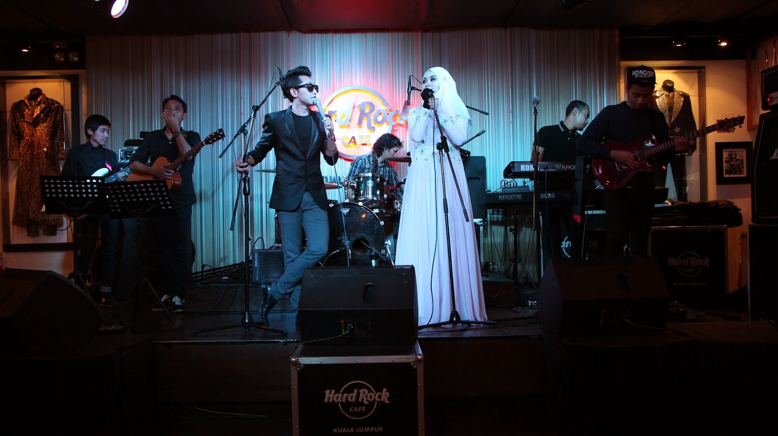 Tasha Manshahar dan Syed Shamim Lancar Album Our Song - BLOG BUDAK PACAK