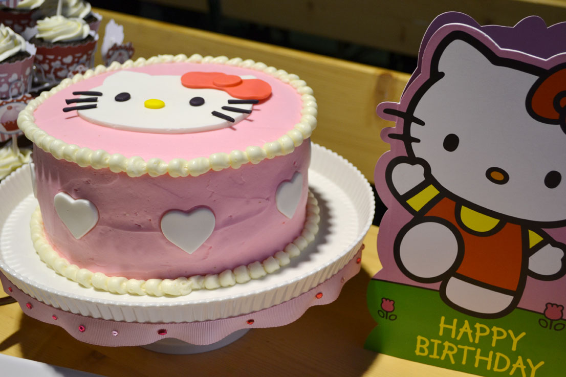 Sunny by Design: Mara's Hello Kitty inspired 4th Birthday party