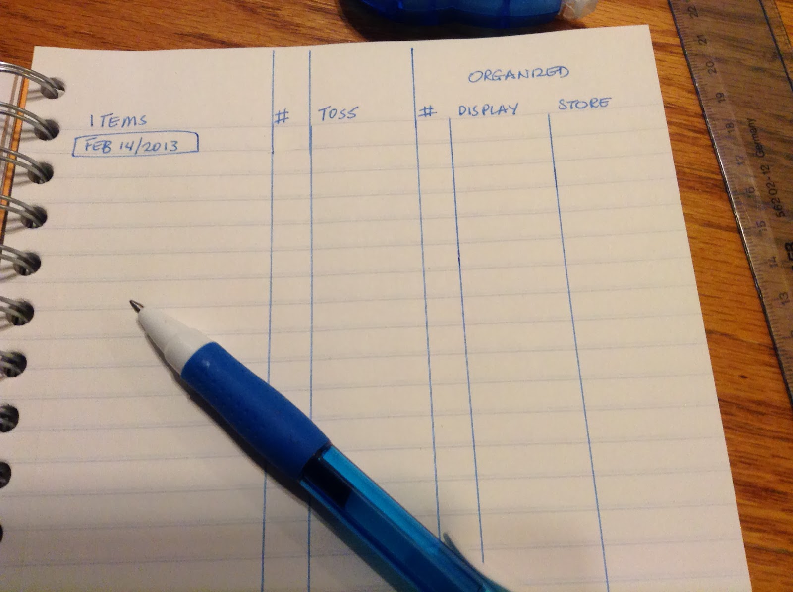 THE SLOW AND SURE WAY TO DECLUTTER: First step: The Decluttering Notebook