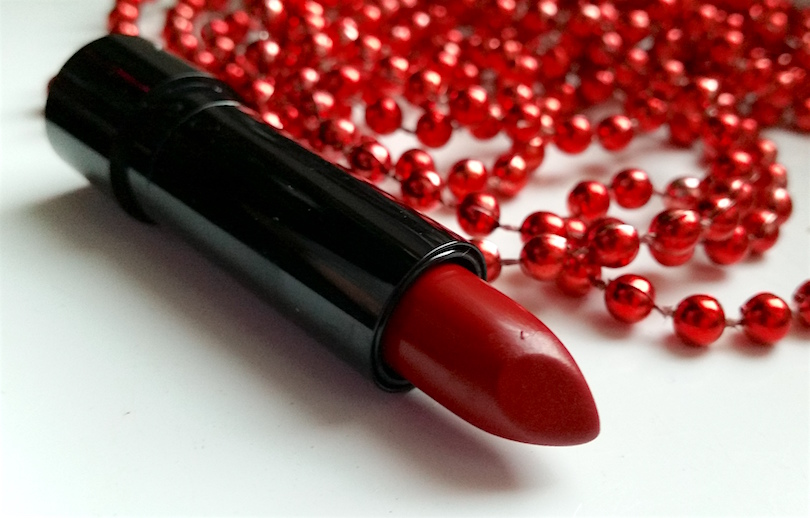 Beautifinous.: ModelCo Party Proof Lipstick review and swatches