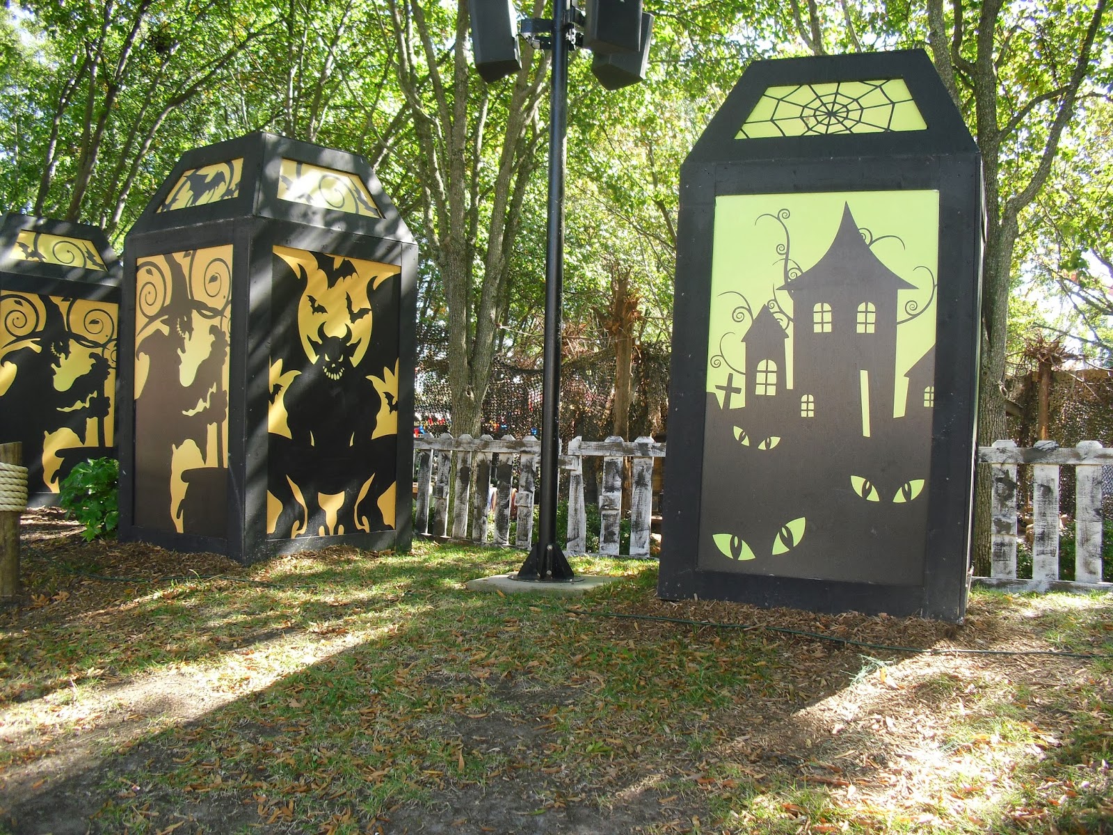 Travel NC With Kids: SCarowinds – Are You Looking for Ghosts, Skeletons ...