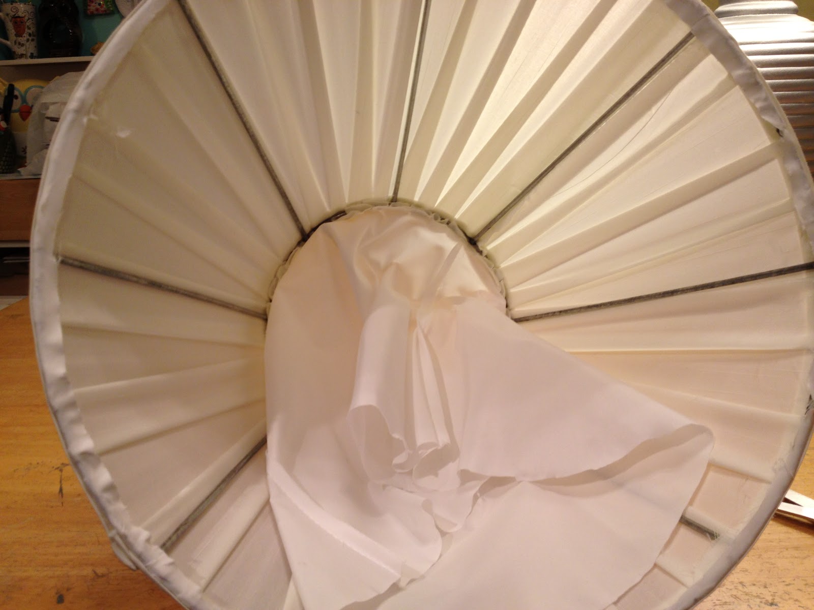 Candy's Daughters Create: A Little Girl's Lampshade Skirt