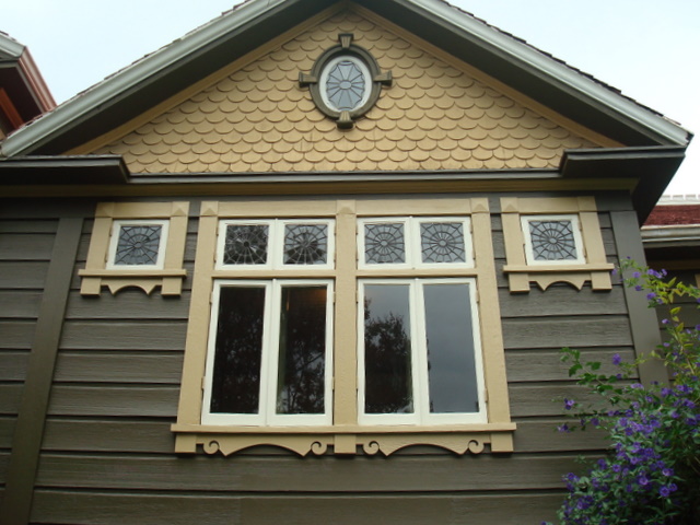 STARSHINE CHIC : Spider Web Window