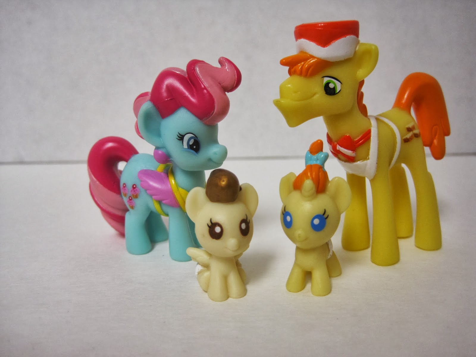 Never Grow Up: A Mom's Guide to Dolls and More: Lala-Pony-Palooza Month ...