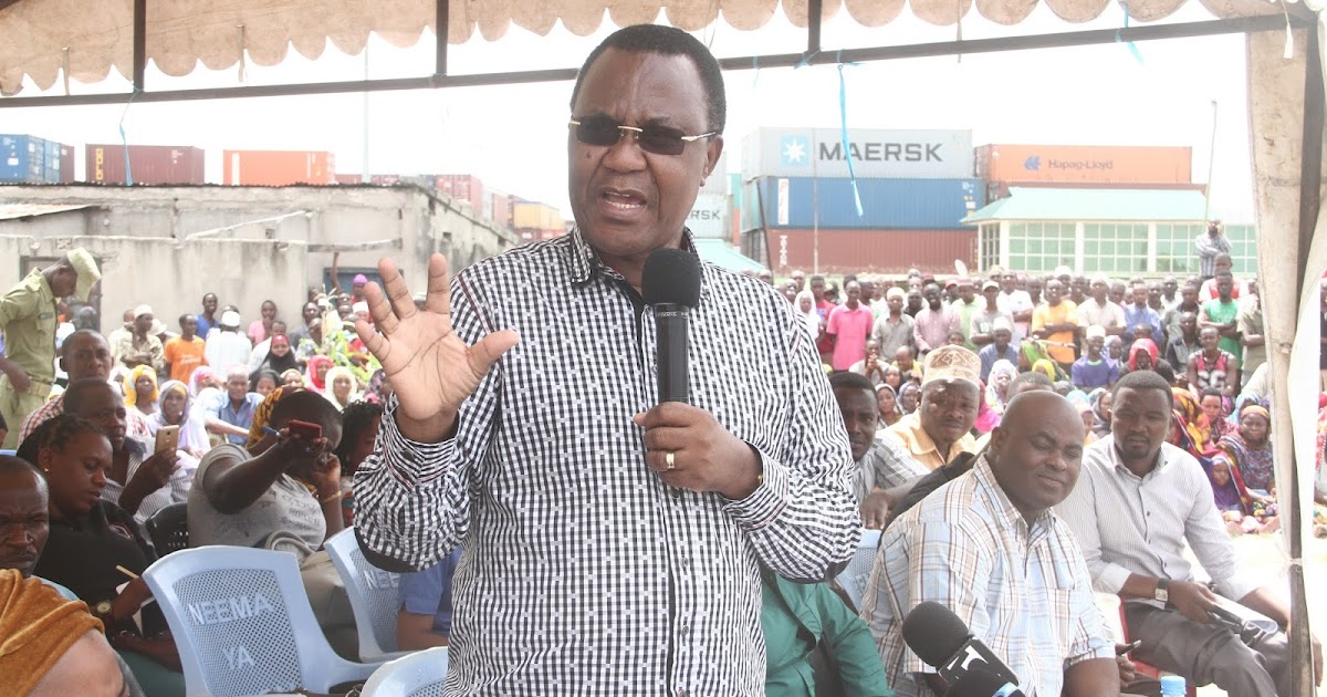 MATUKIO @ MICHUZI BLOG: LUKUVI AMALIZA MGOGORO WA ARDHI VINGUNGUTI