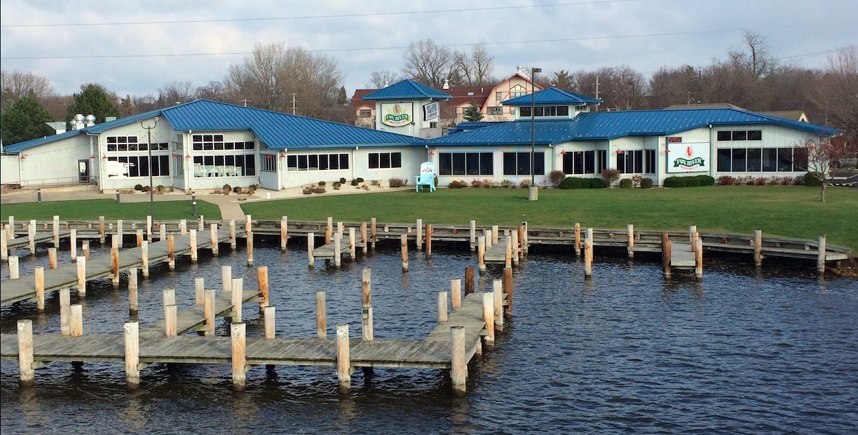Oshkosh Beer: Brewed Fresh and True: A History of Fox River Brewing Company