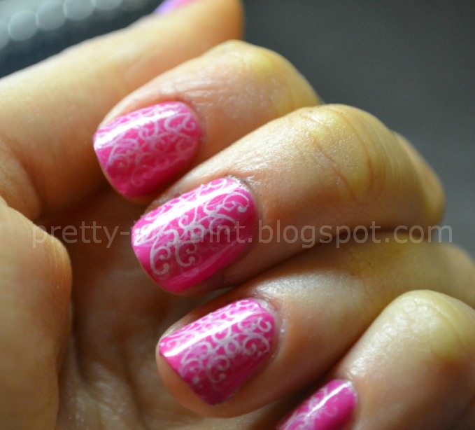 Pretty In Paint: Mani of the Day: Valentine's Day Mani!
