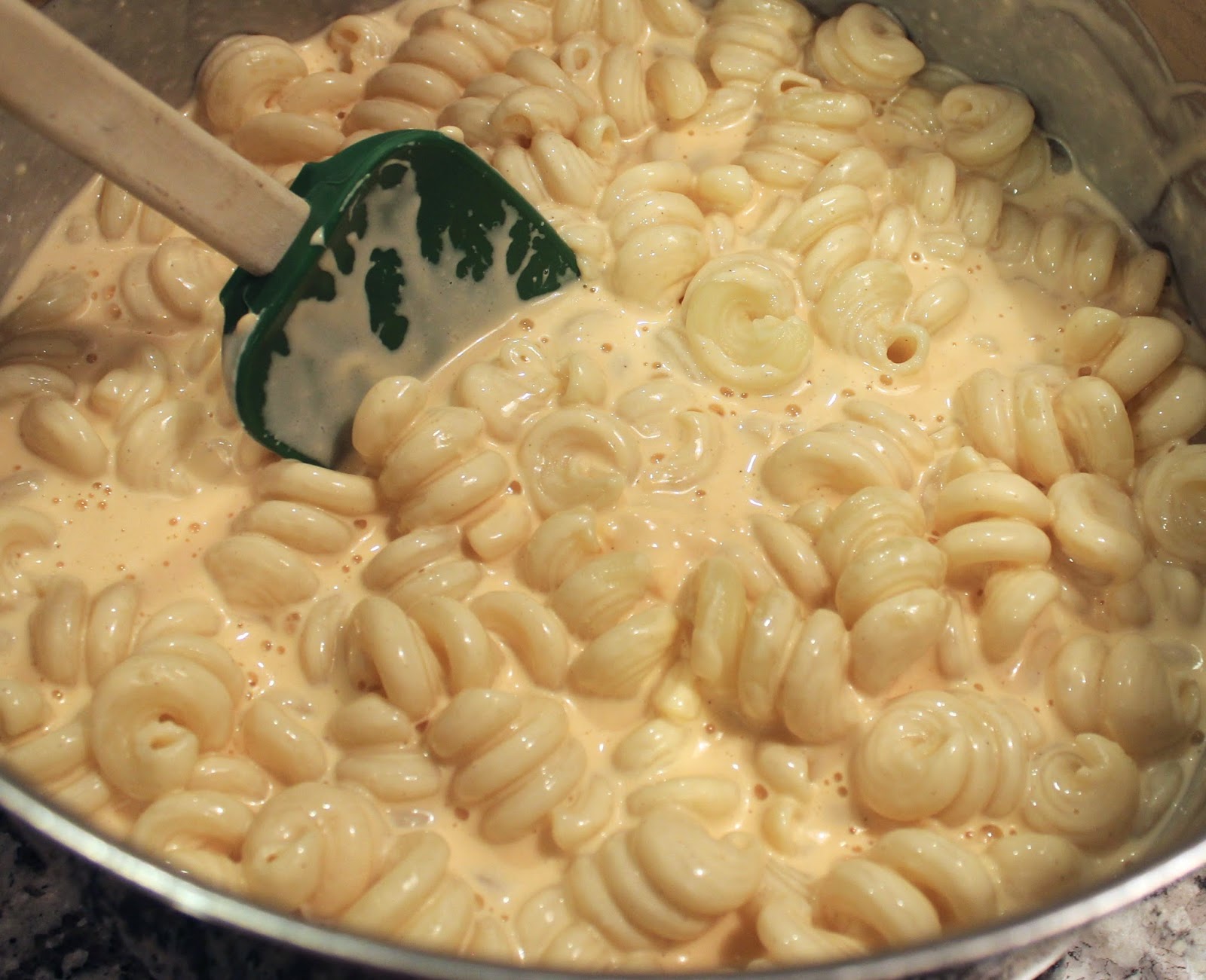 Hey, Mom! What's For Dinner?: Lobster Macaroni & Cheese