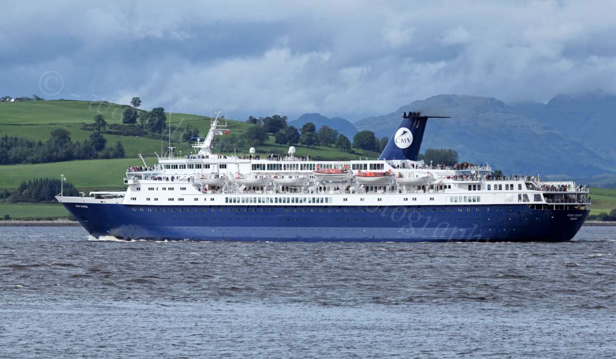 Dougie Coull Photography: Ocean Countess - Departing Greenock
