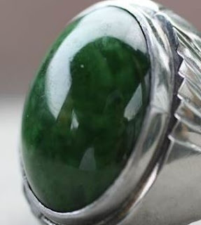 Batu Giok Kalimantan, Putih, Hijau, Merah Asli