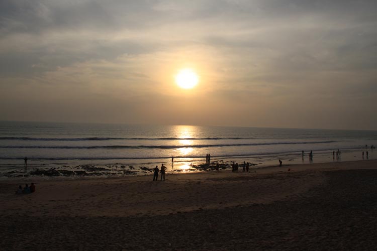 Gujarat Ghumo: Pingleshwar Beach-Mandvi