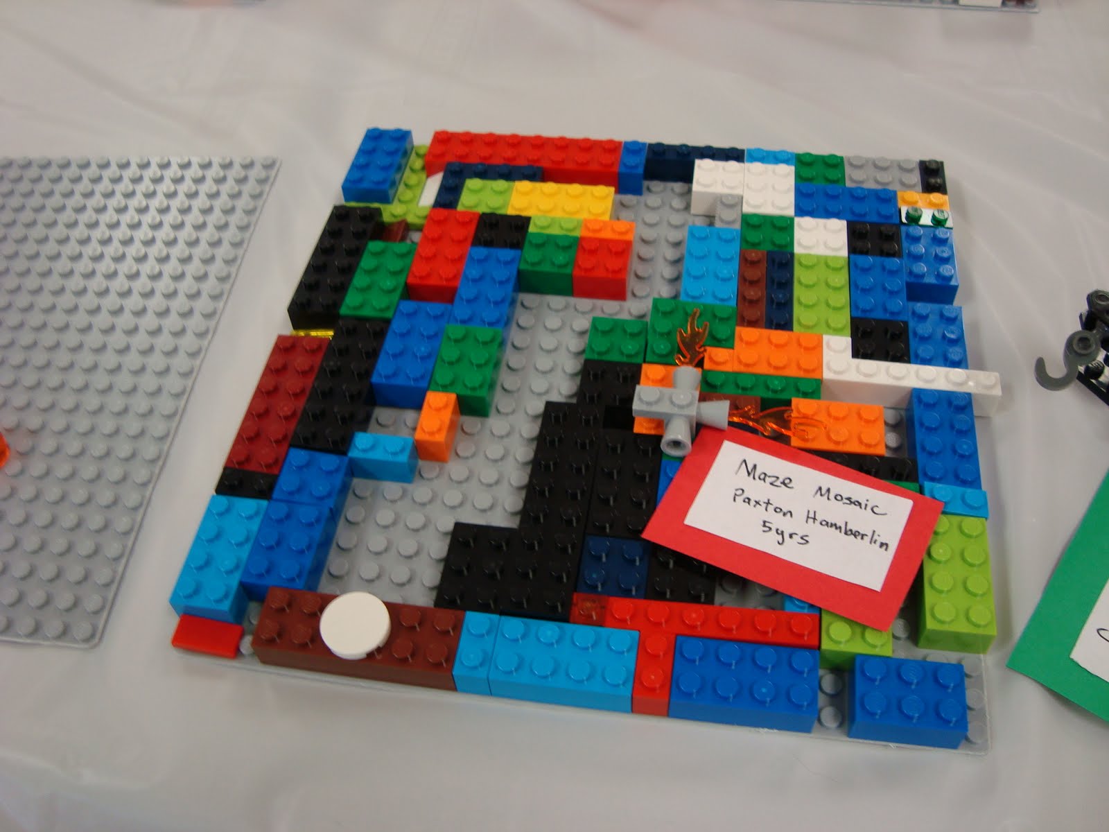 Wiggle, Poke, Giggle, Zoom: LEGO Art Class Curriculum 2018