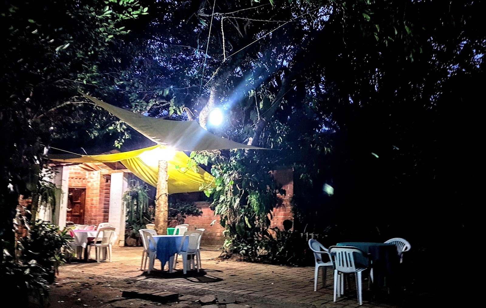 El Salvador Desde Mi Camara: La Llama Del Bosque,Comasagua