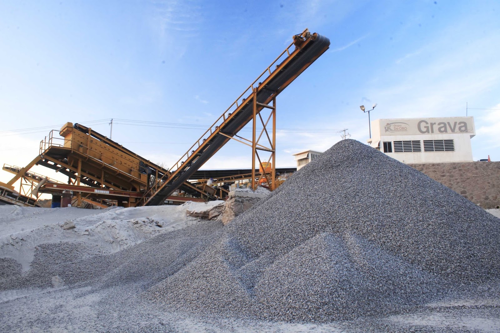 Definicion: Agregados Finos y Gruesos - IngCivilFree.Com