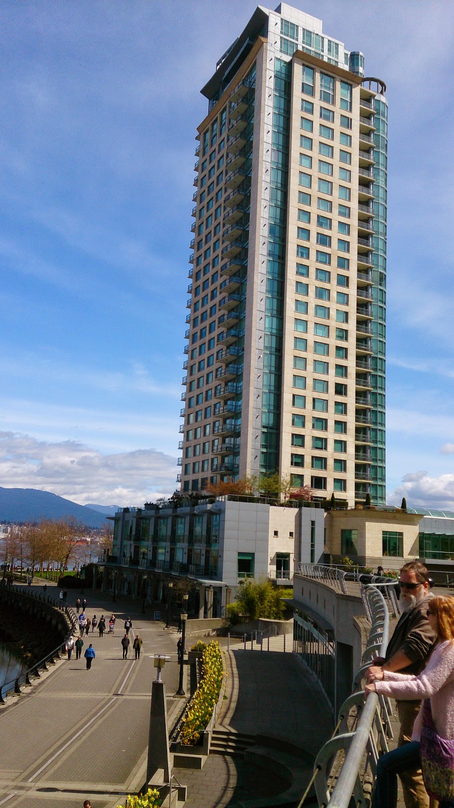 Plant Oriented: Rooftop beauty among Vancouver's concrete canyons