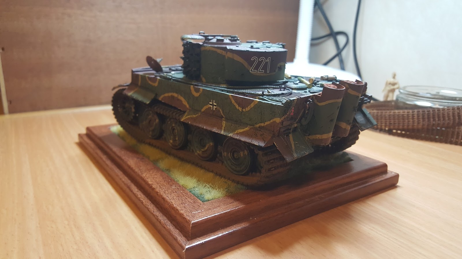 Panzermaquettes: Tiger I Schwere SS Panzer Abteilung 102 №-223 ...