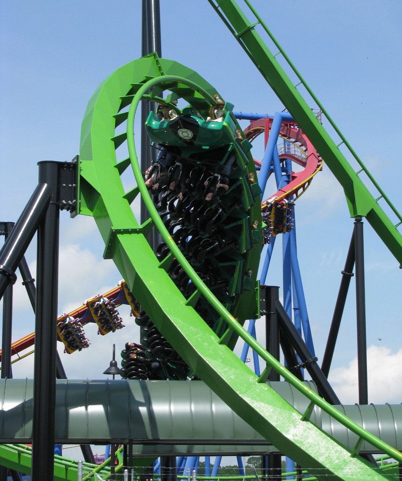 NewsPlusNotes: Stand Up To Your Fear! The Green Lantern at Six Flags ...