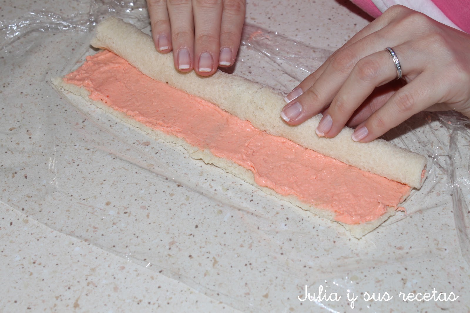 JULIA Y SUS RECETAS: ROLLITOS DE PAN BIMBO RELLENOS