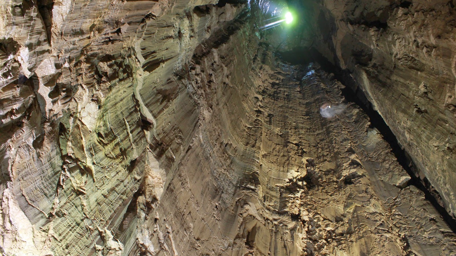 FERRIS PIT & BO ALLEN PIT - ADAM HAYDOCK