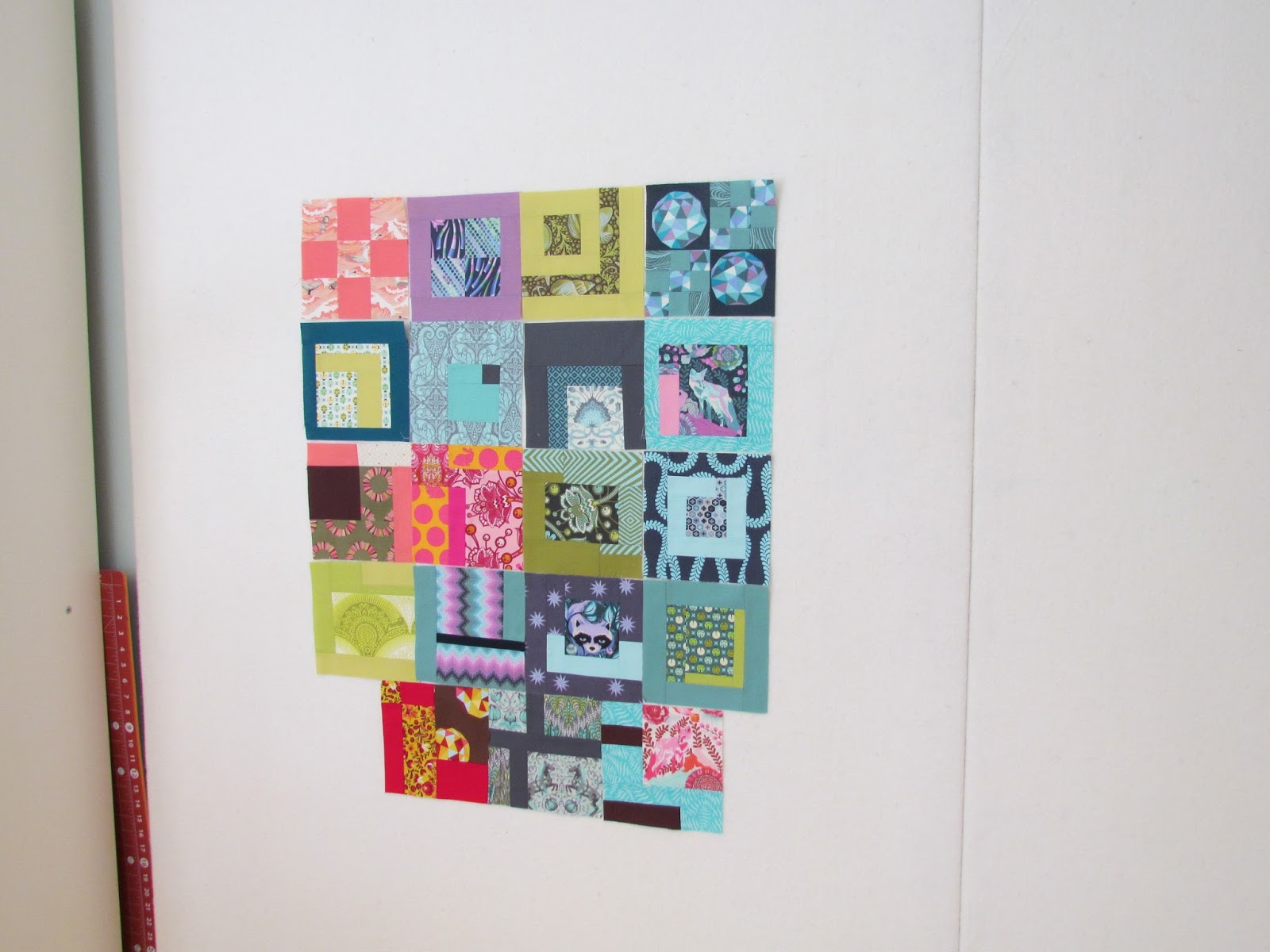 KayakQuilting: Tula Blocks #82 - 100 on the New Design Wall