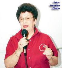 Palabreando en Bicicleta: GILDA CASTRO - MAESTRA DEL MICRÓFONO EN GUATEMALA