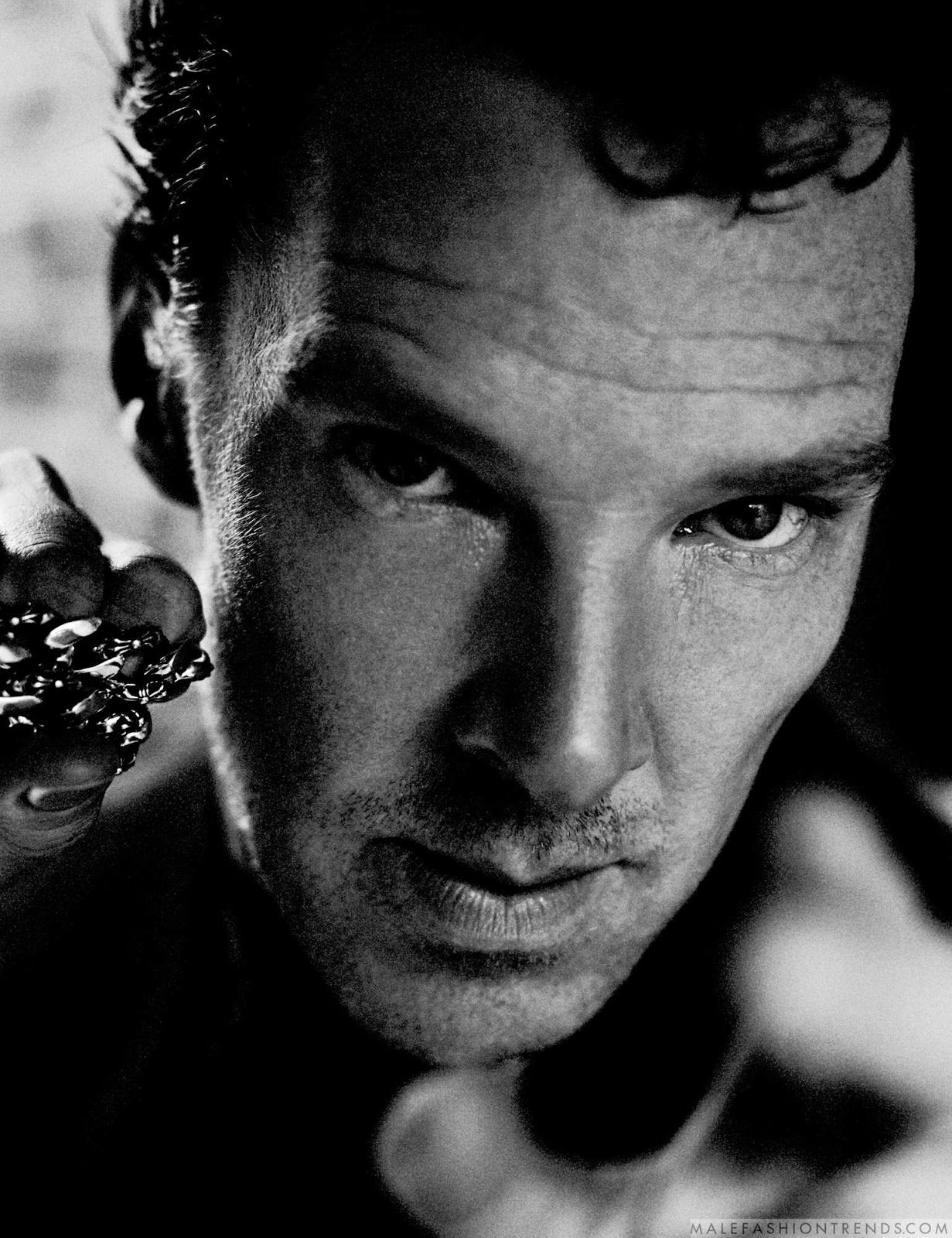 Como James Dean, Benedict Cumberbatch posa para Interview Magazine
