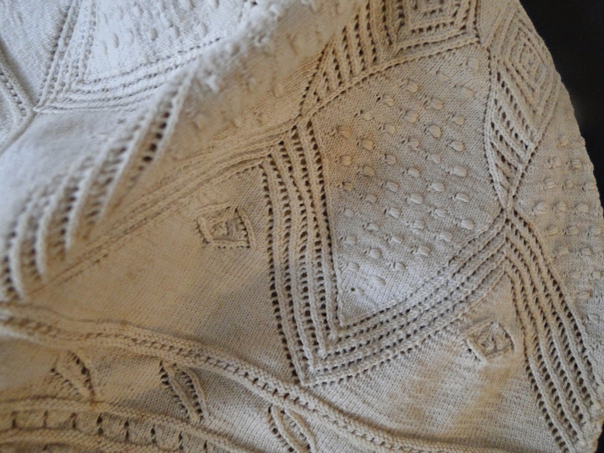 Buyer & Seller of Antique Lace, Fine Linens, Vintage Clothing, Haute ...