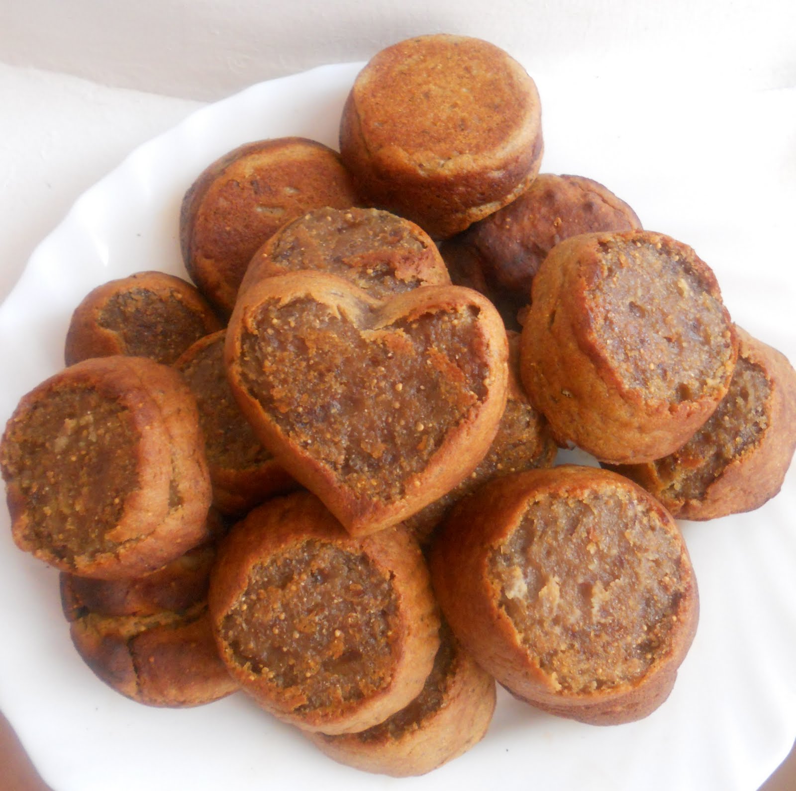 The Greek Bite: Homemade Fig Newtons with Cinnamon Cashew Butter ...