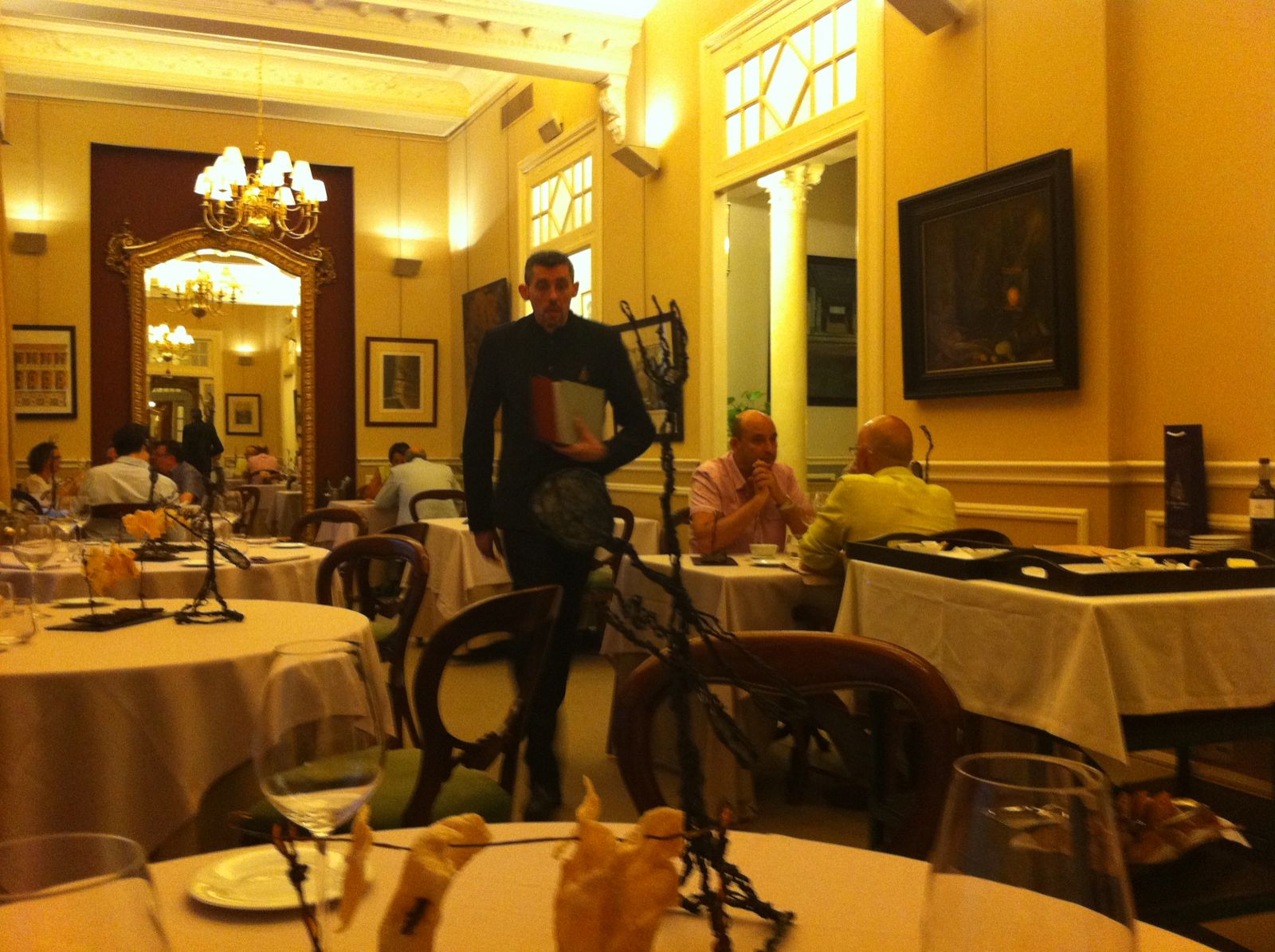 Al Pan, Pan y al Vino, Vino.: El Club Allard, uno de los grandes.