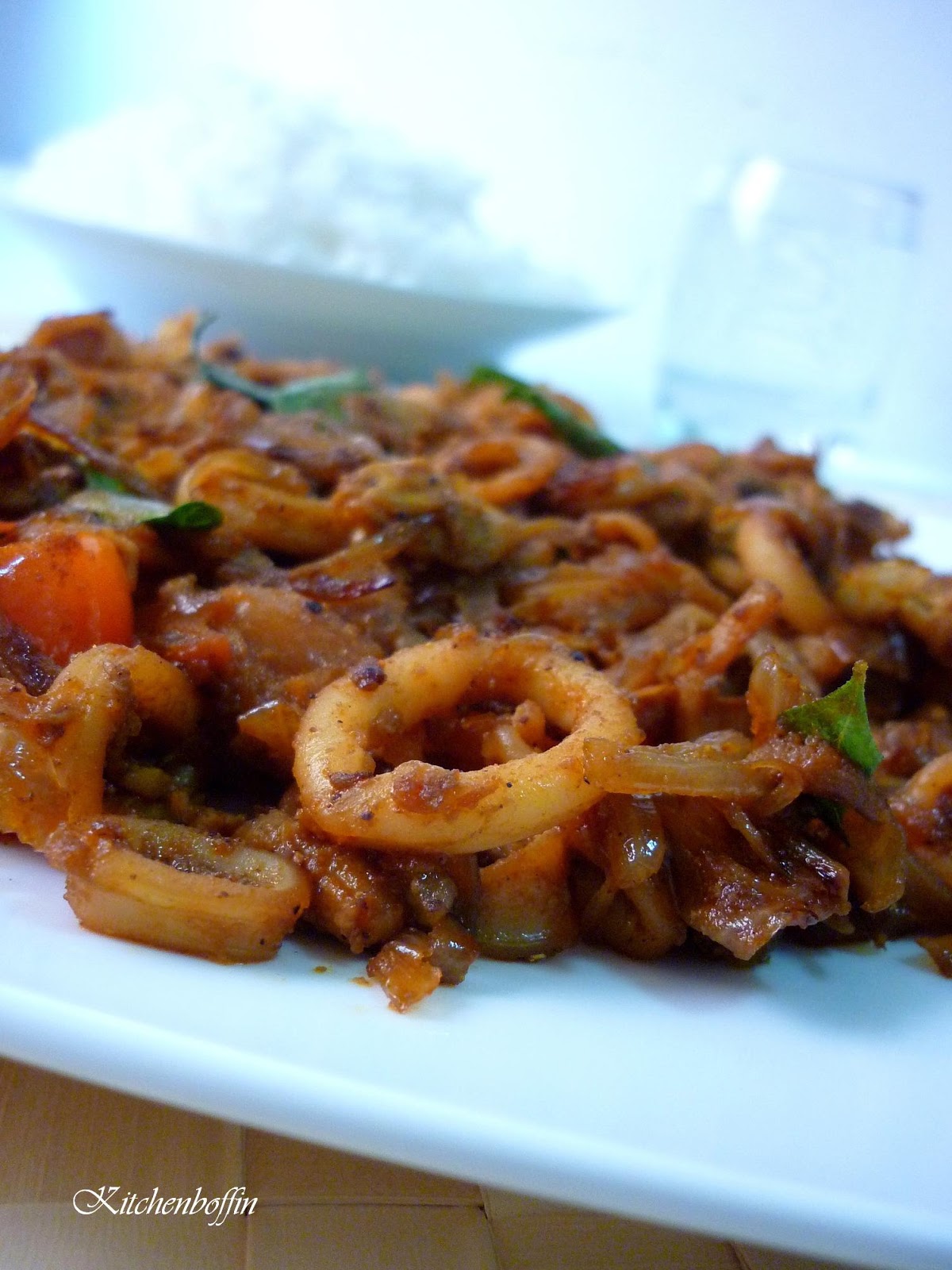 Kitchen Boffin: Spicy Squid Roast / Koonthal Varattu