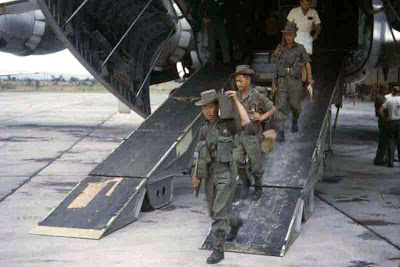 nhungdoicanh: Douglas C-124 Globemaster II / Old Shaky