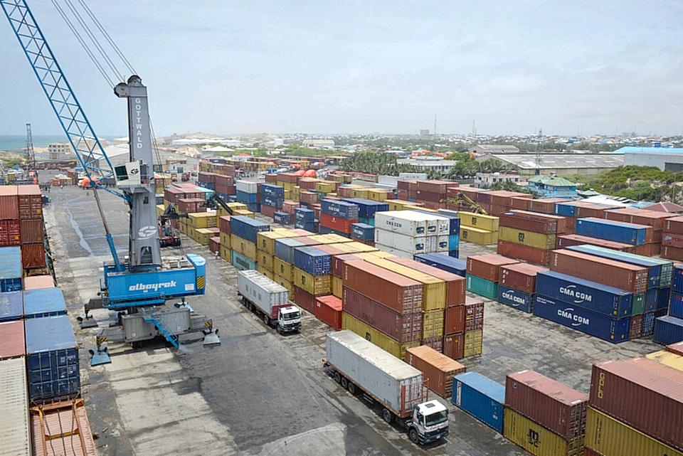 AFRICAN SHIPPING LINE: MOGADISHU PORT : THE NEW FACE OF SOMALIA ...