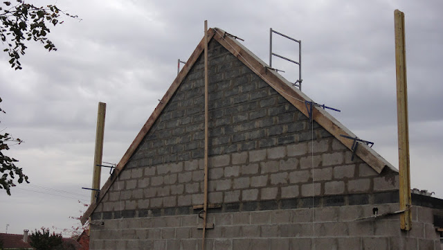 Notre-Maison-NlV: Le montage des pignons