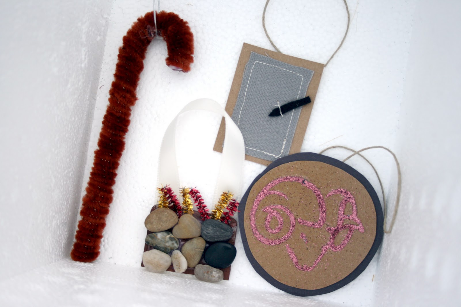 davids daily delight: Jesse Tree Ornaments