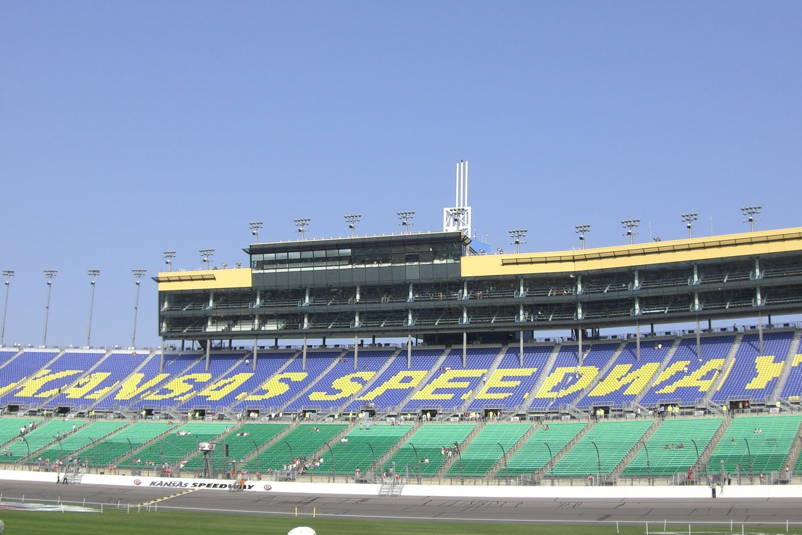 Missouriracefan: Kansas Speedway Pre-Race Garage, June 2011
