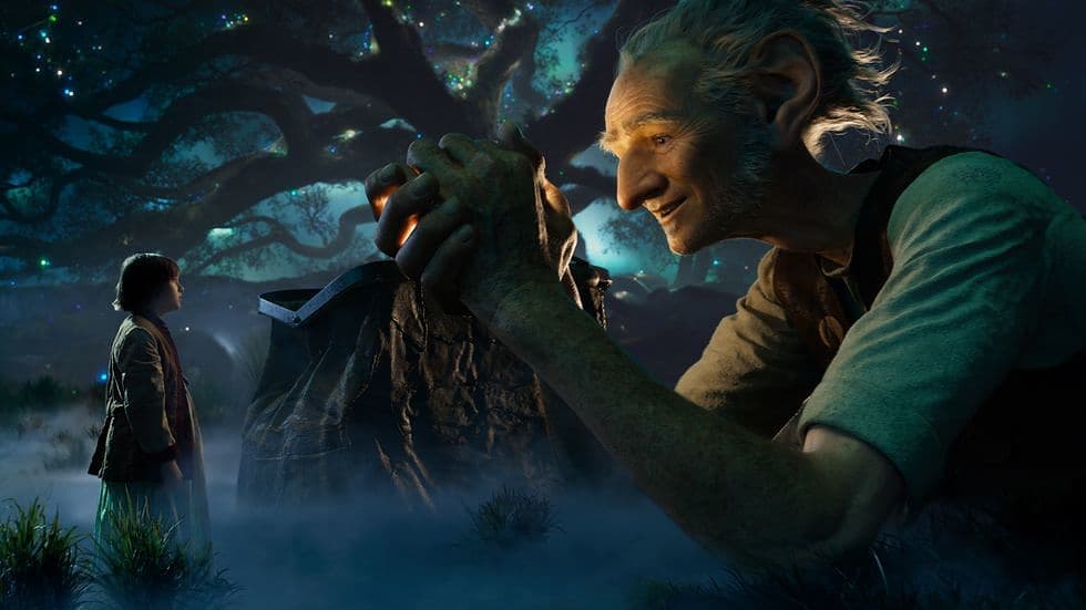 Through the Reels: Movie Review: "The BFG" (2016)