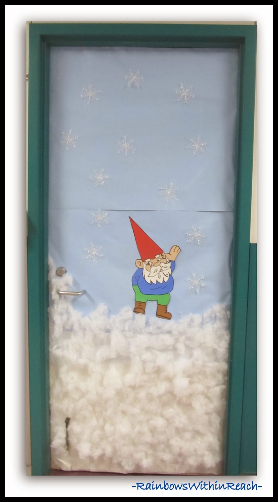 RainbowsWithinReach: Winter Themed Decorated Classroom Doors