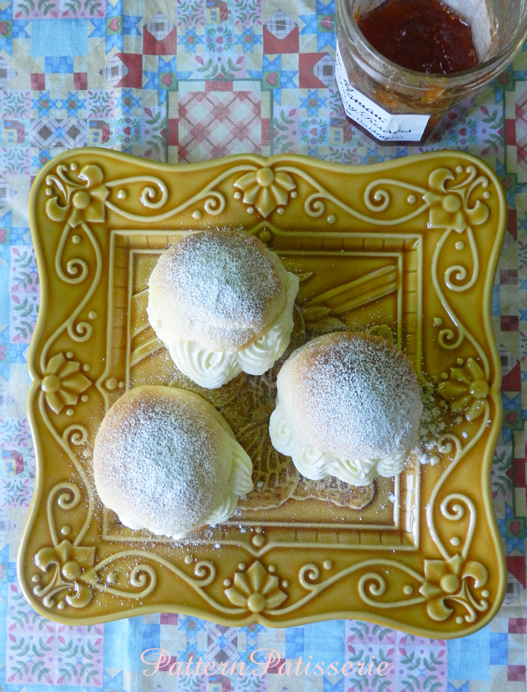 patternpatisserie: Devon Cream Splits small enough to call Sliders.