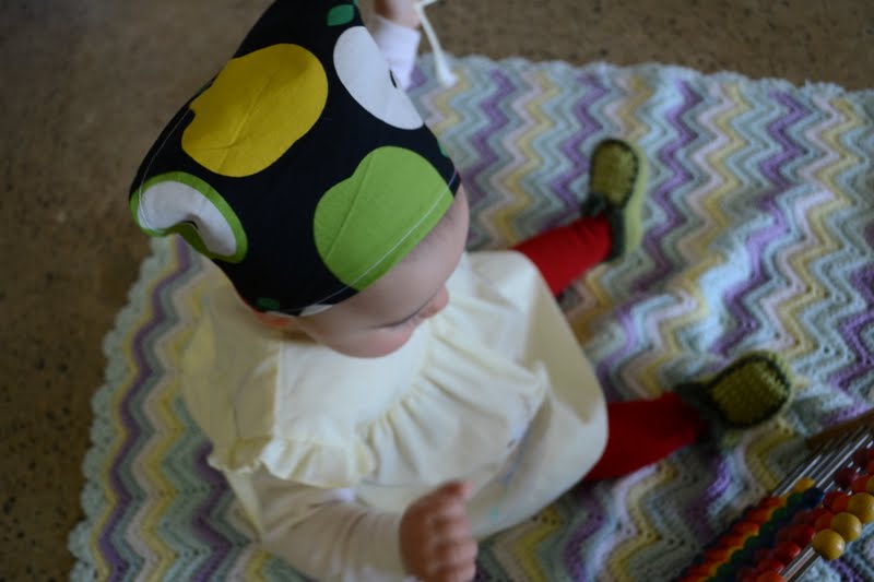 ivy nest: baby kerchief