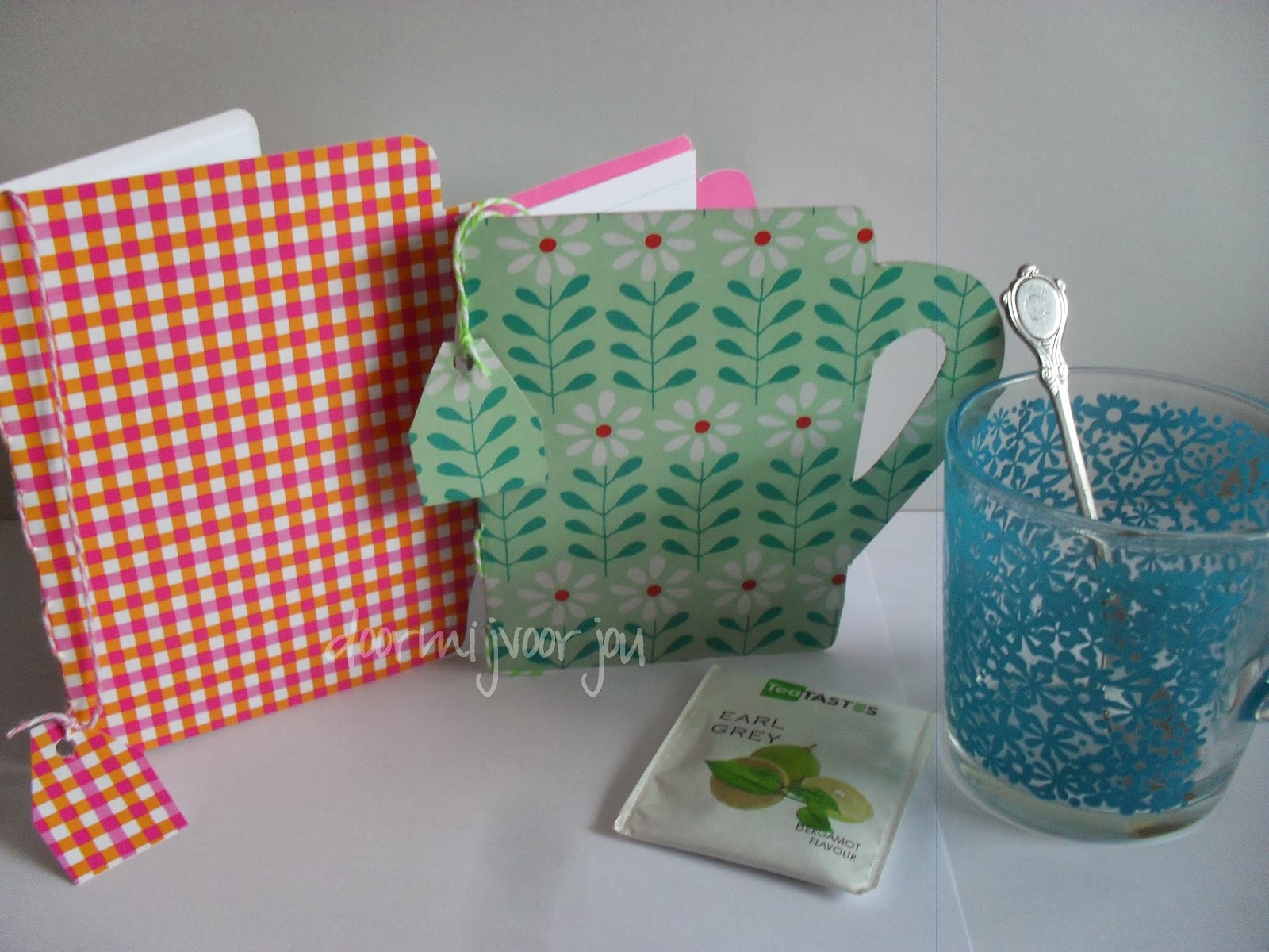 DOORMIJVOORJOU: #DIY teacup notebook