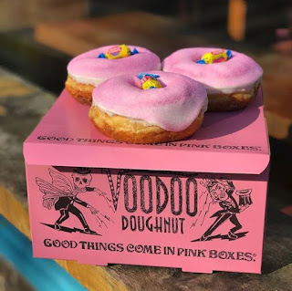 The Reason Behind Pink Donut Boxes - Unique Packaging Design