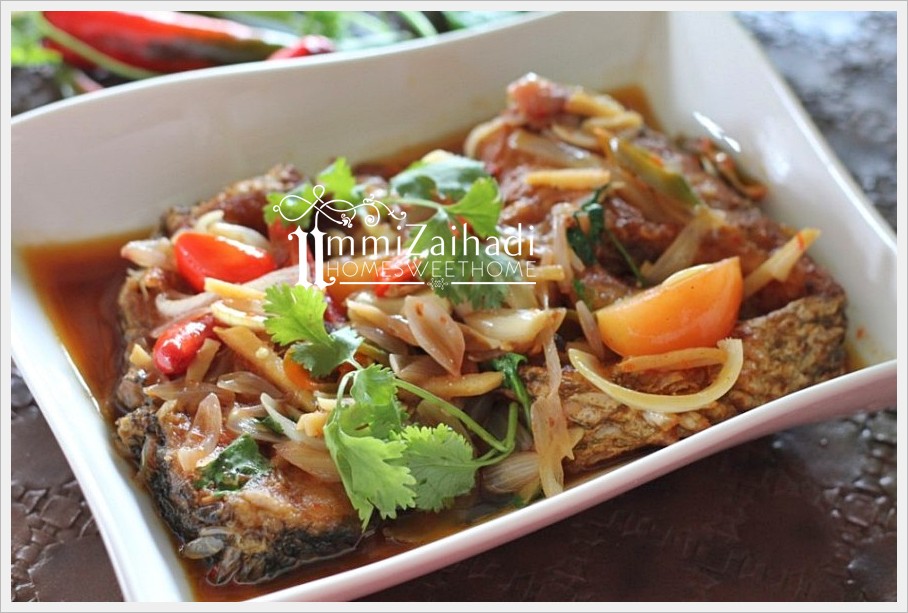 Home Sweet Home: Ikan Jenahak Tumis Rendang Asam