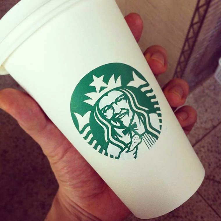 25 Ilustrasi Aksi Bersahaja Maskot Starbucks Apabila Keluar Dari Kepompong