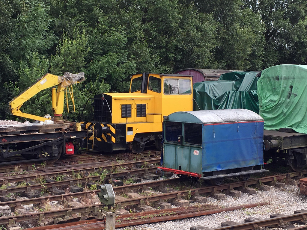 British Diesels and Electrics: Thomas Hill Sentinel rebuilds