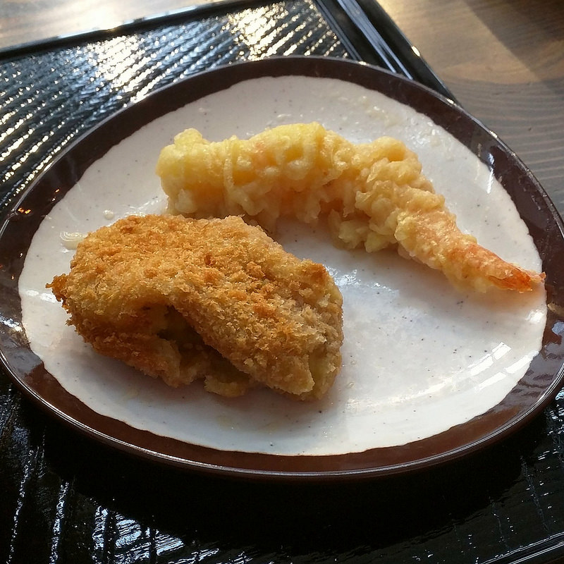 Full Noodle Frontity: Self-serve Udon Slurpdown: Kagawa-ya Udon Noodle ...