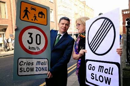 Driving in the city: New Road Sign introduced in Ireland