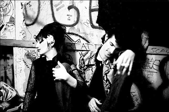 Flores del Fango: Toots DeVille, la chica del cuchillo